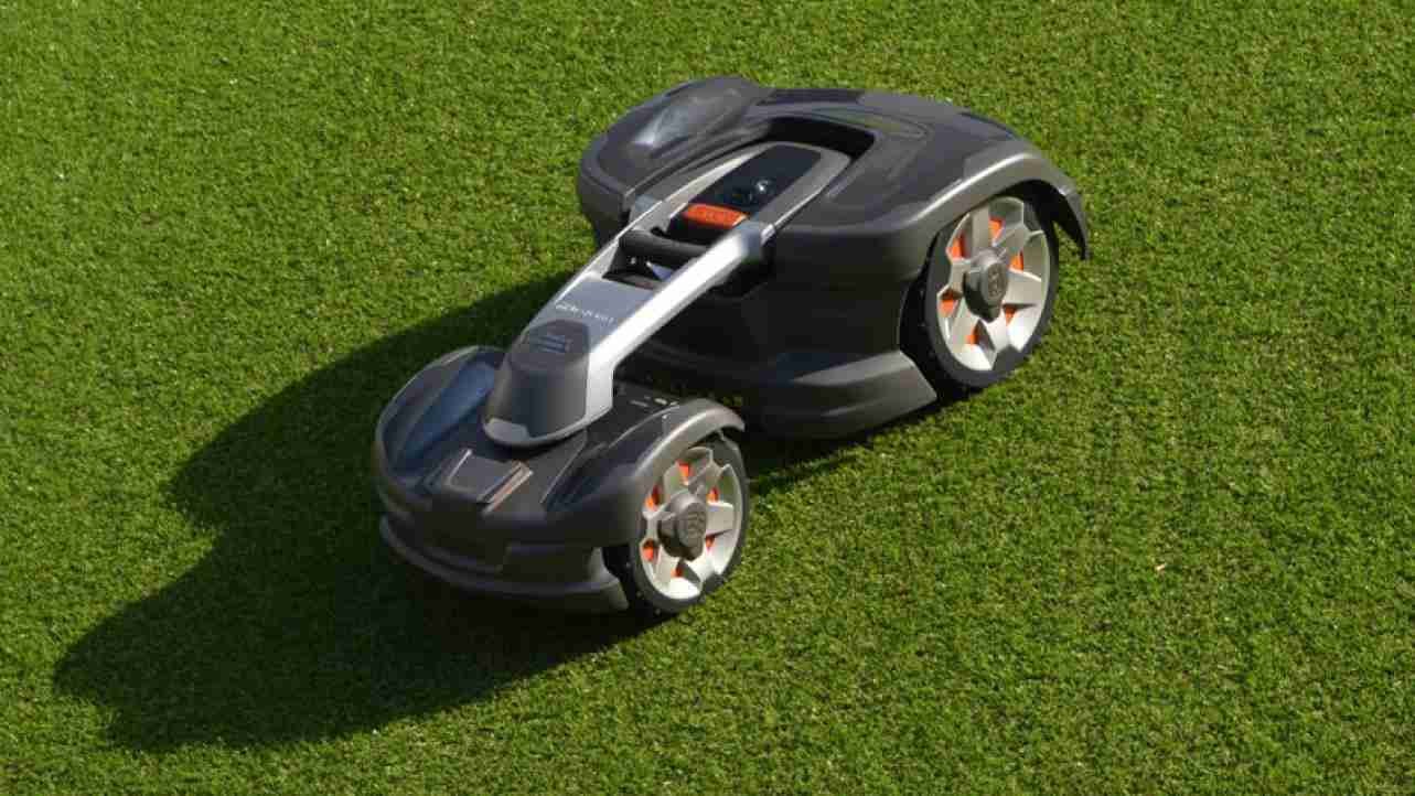 These Robot Mowers Handle Steep Slopes with Ease - Mowing Magic