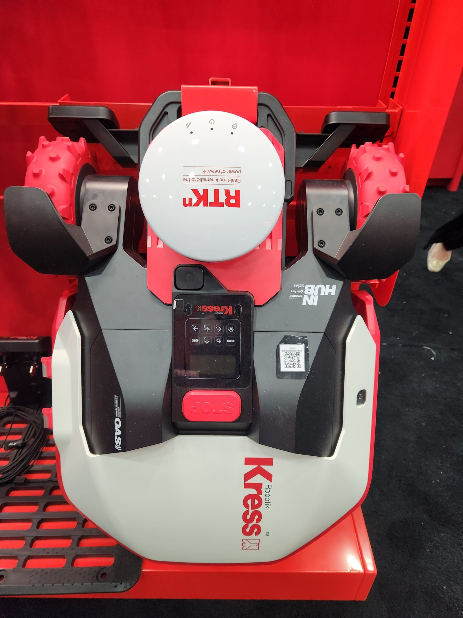Review of the Kress RTKn Line of Robot Mowers - Mowing Magic