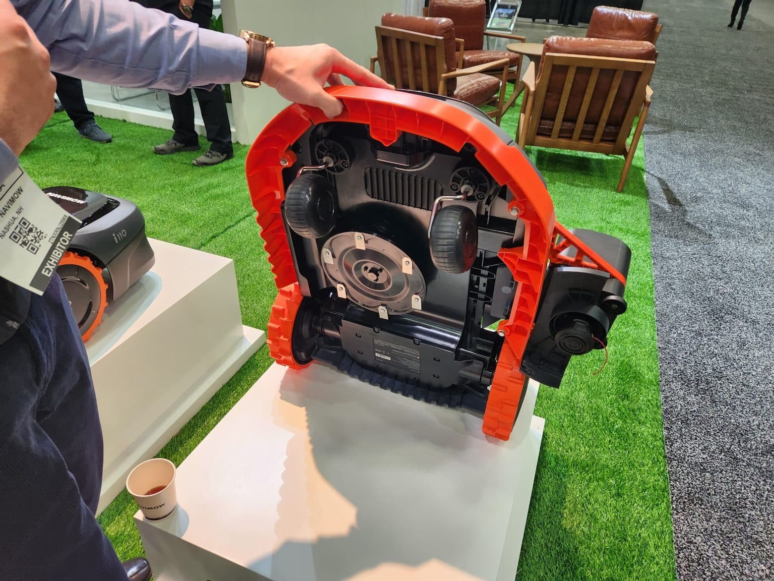 Mowing Magic: Simplify Your Lawn Care with Robot Mowers - Mowing Magic