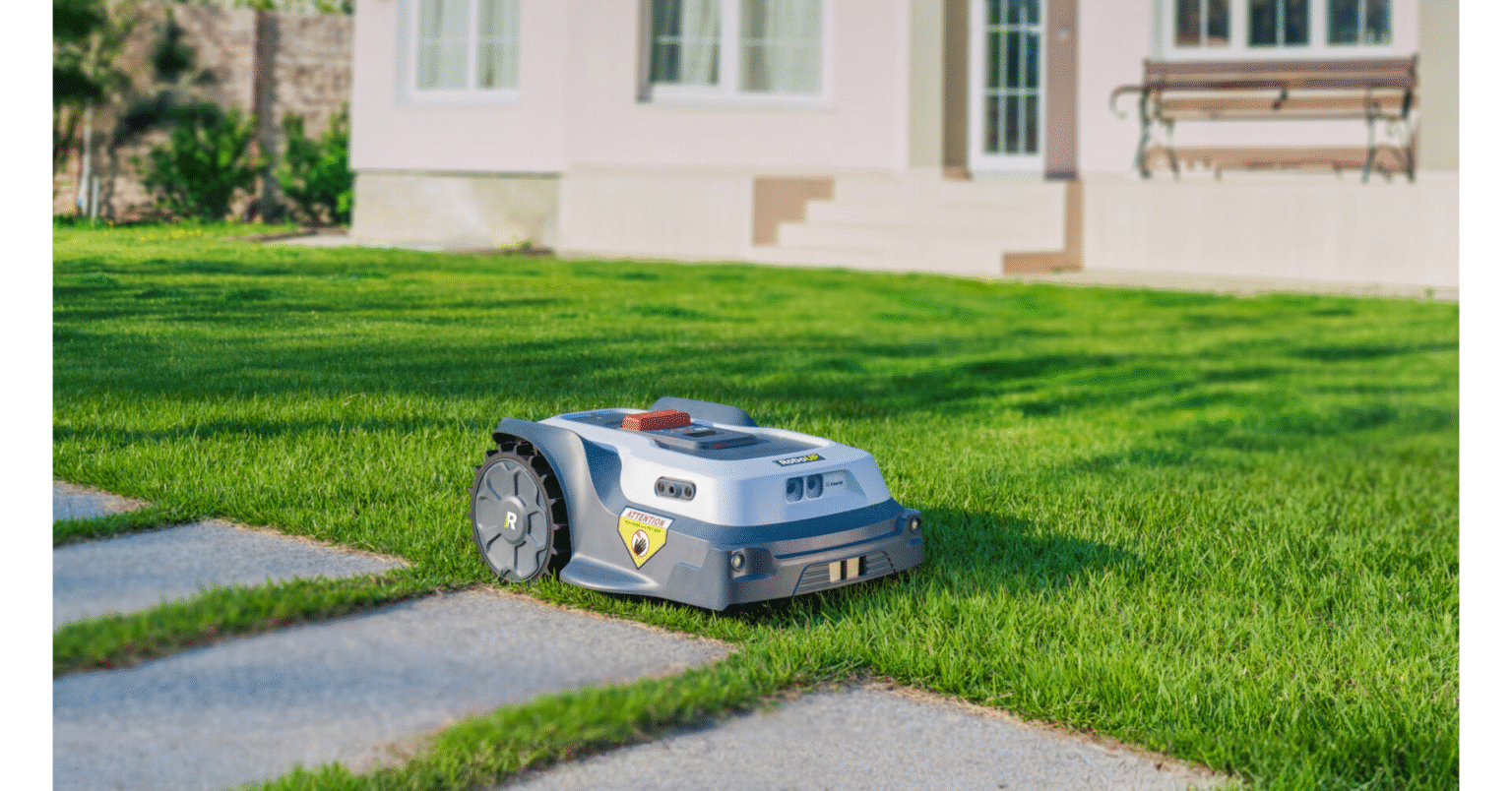 3 Best Robot Mowers for Large Lawns (2+ Acres) - Mowing Magic