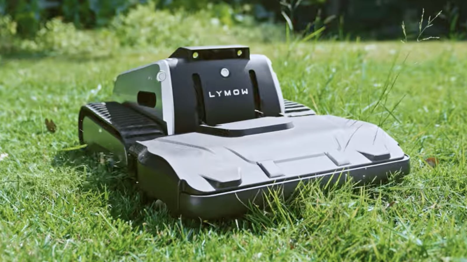 Review Of The Scythe M.52 Robot Mower - Mowing Magic